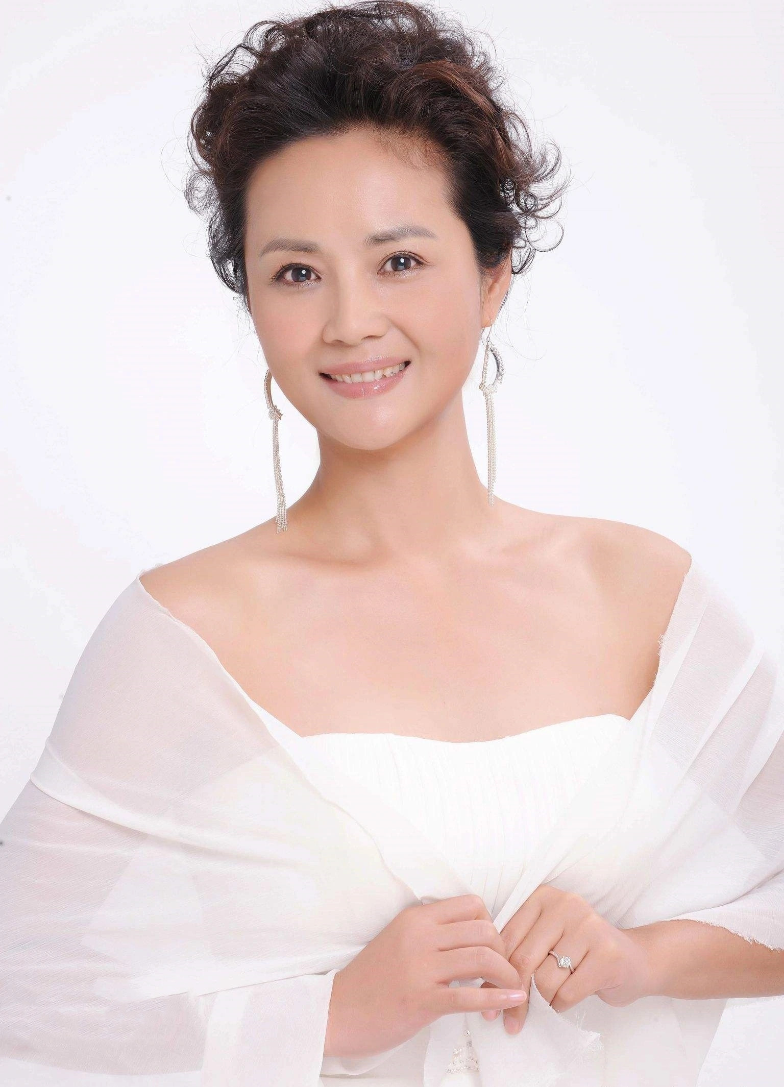 Actor Ru Ping: Married a painter at the age of 24, and remarried ...