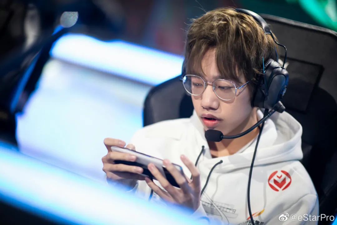 eStar Qingrong: Six crowns at the age of 19, I still want the Grand ...