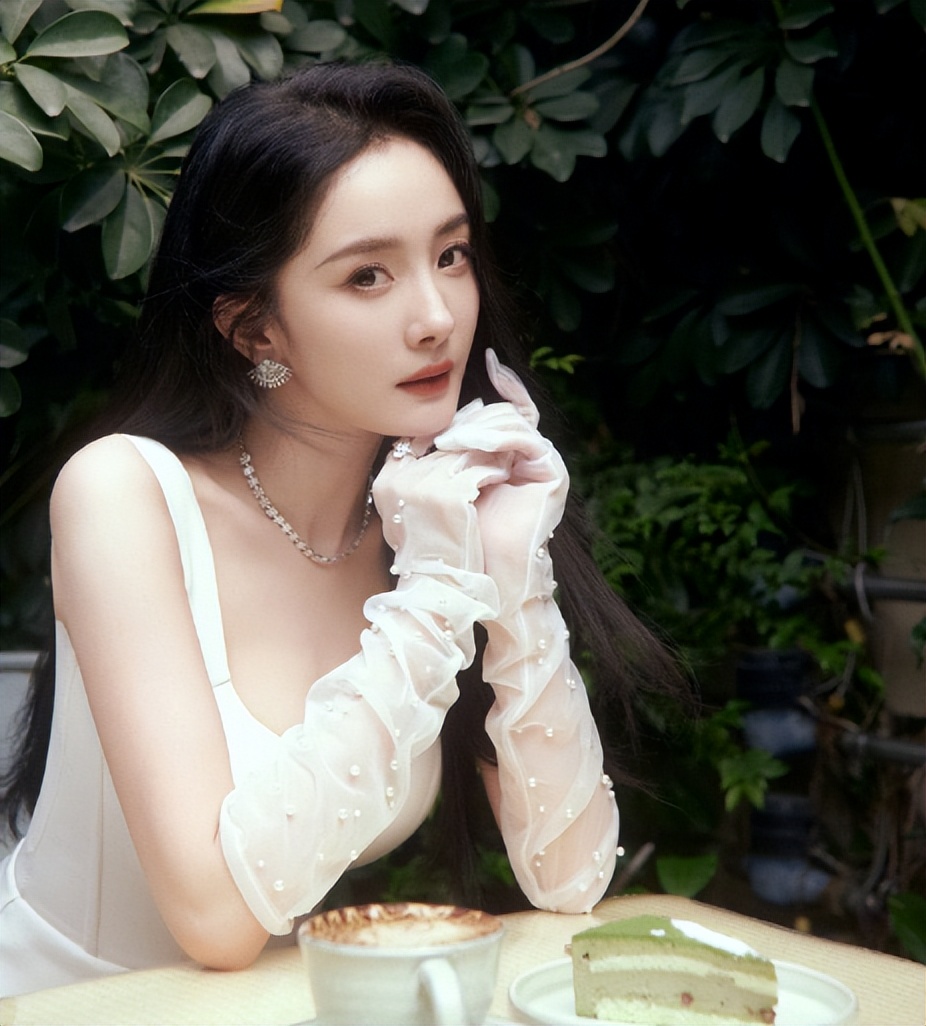 Yang Mi officially announces the end of cooperation with Jiaxing: share ...