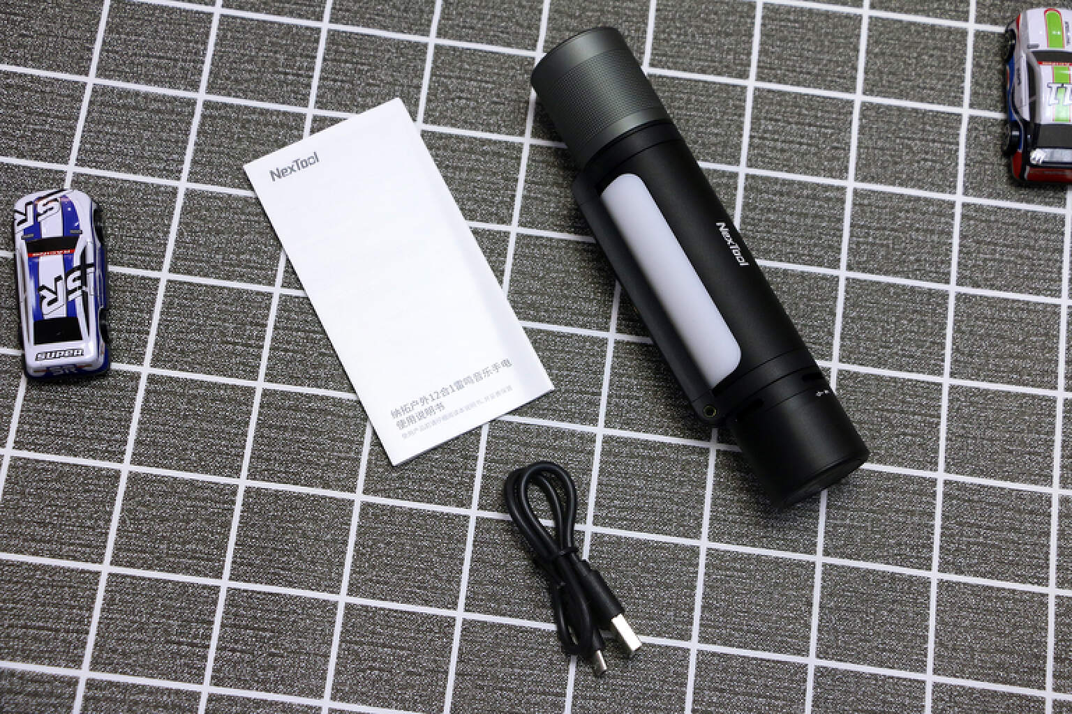 The flashlight can also be used as a speaker, and the effect of the ...