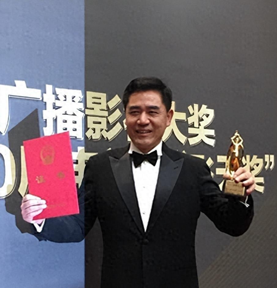 What a breath of fresh air in the entertainment industry! Chen Baoguo conquered countless ...