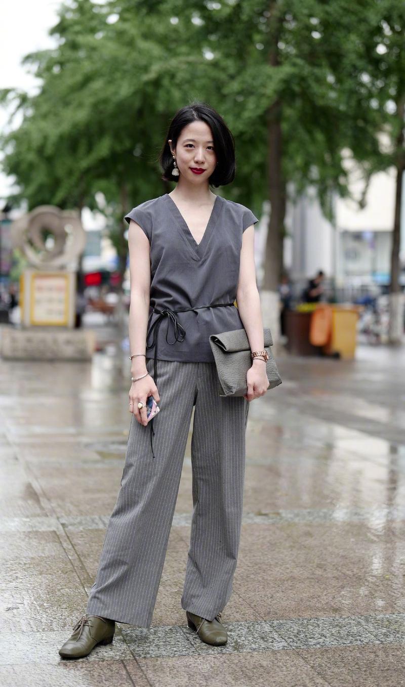 Singer Lu Wei: After breaking up with her boyfriend, she hugged her ...