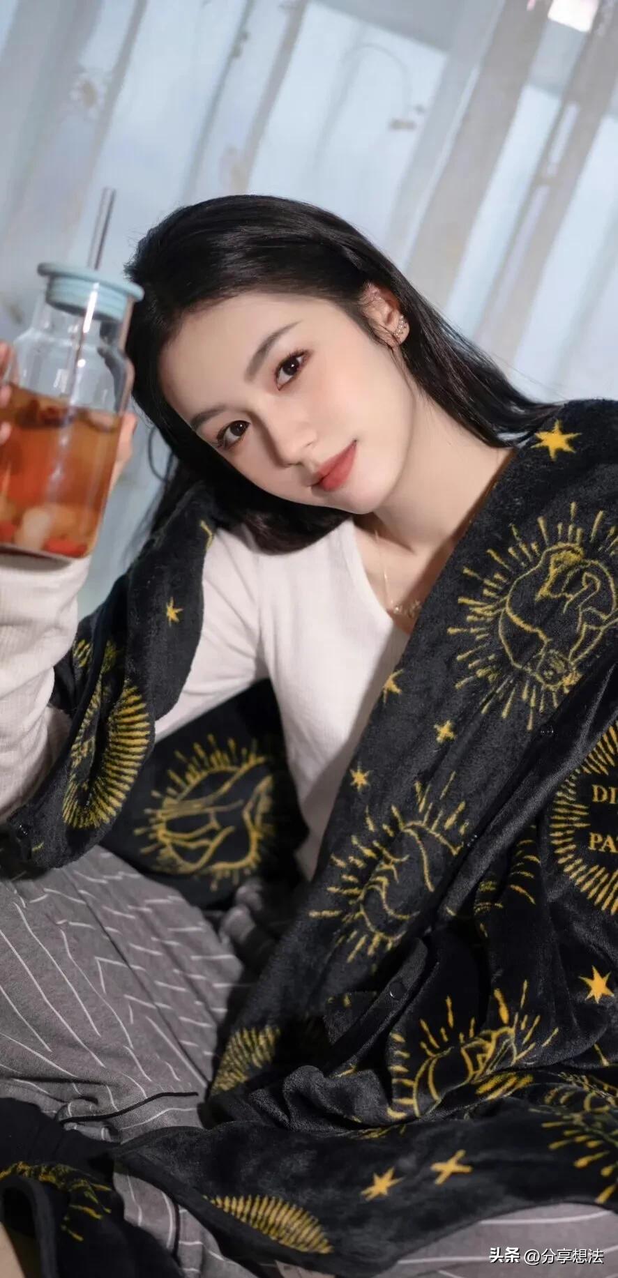 Zhou Ye star wallpaper - iMedia