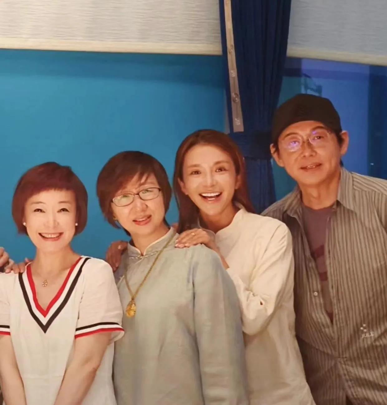 Zhengda Variety Show hosted the reunion party: Li Xiuyuan and Wang ...