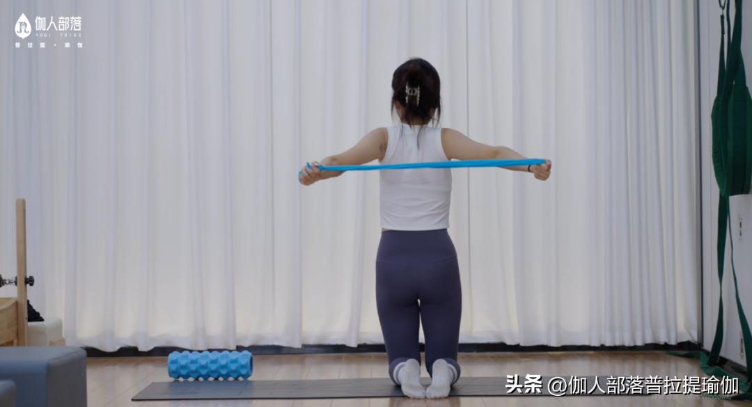 Say goodbye to the trapezius muscle, I practiced the swan neck with ...