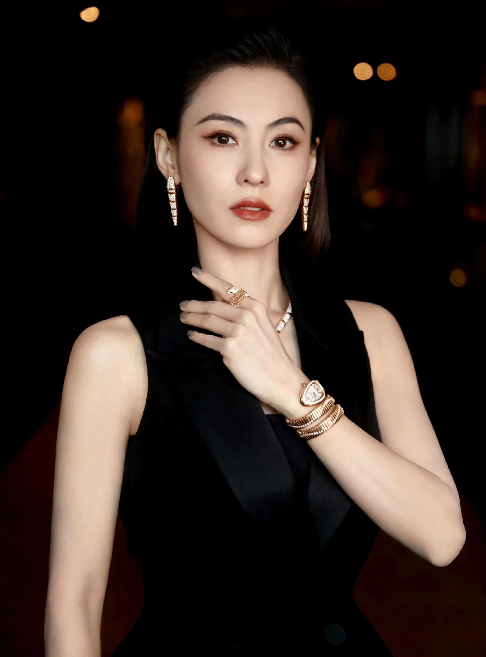 Cecilia Cheung's predecessor, Chen Xiaochun and Chen Guanxi patted his ...
