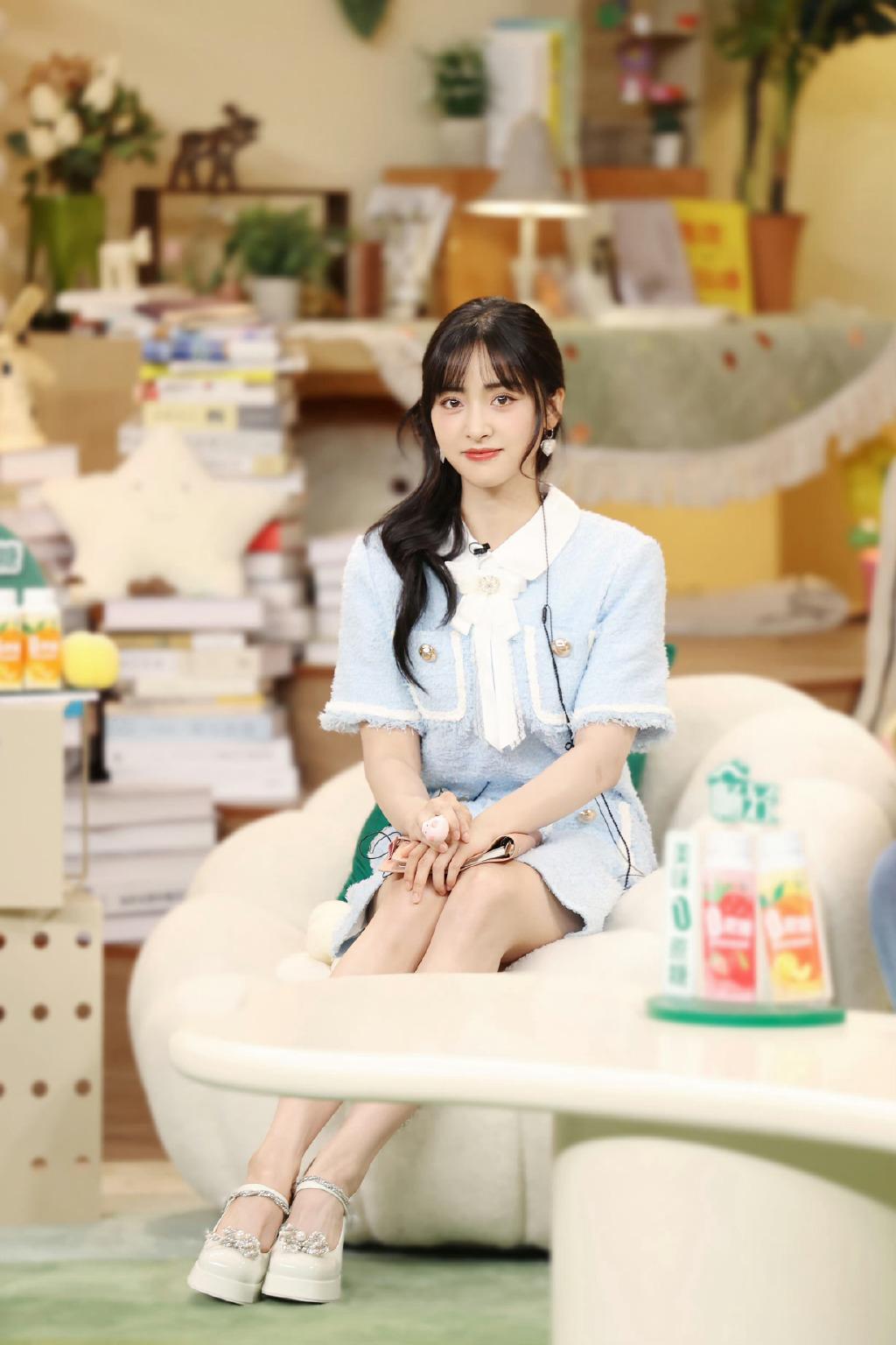 Yi Mengling took the initiative to add Shen Yue's WeChat account ...