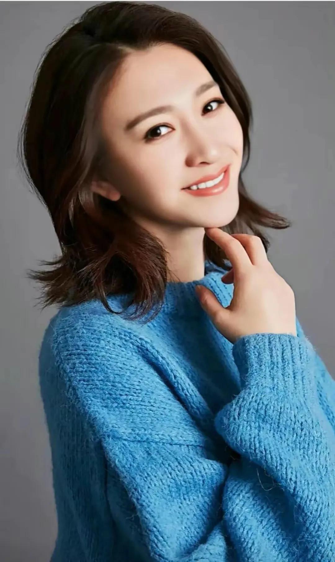 Li Xiaoran is also beautiful when she smiles! - iMedia