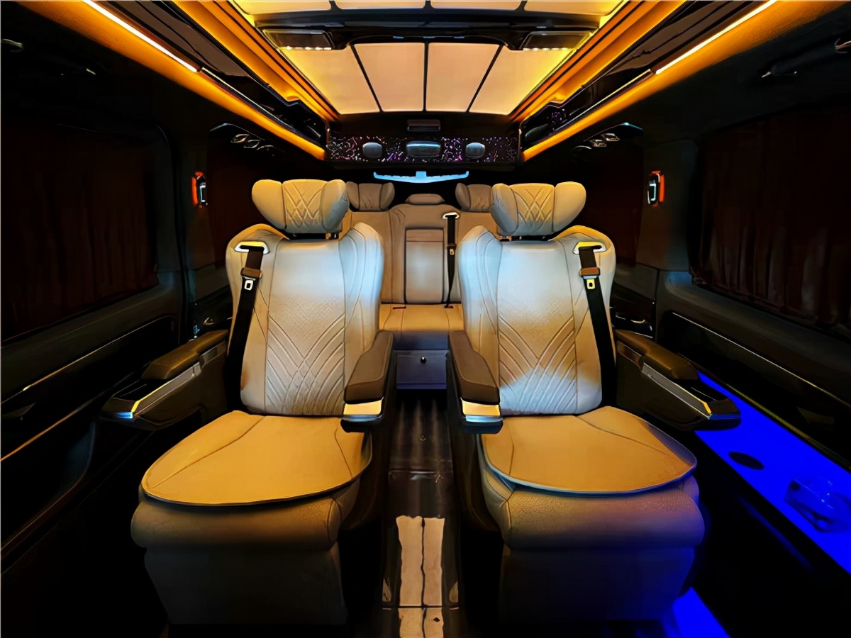 Mercedes-Benz Vito modification has attracted much attention!High-top ...