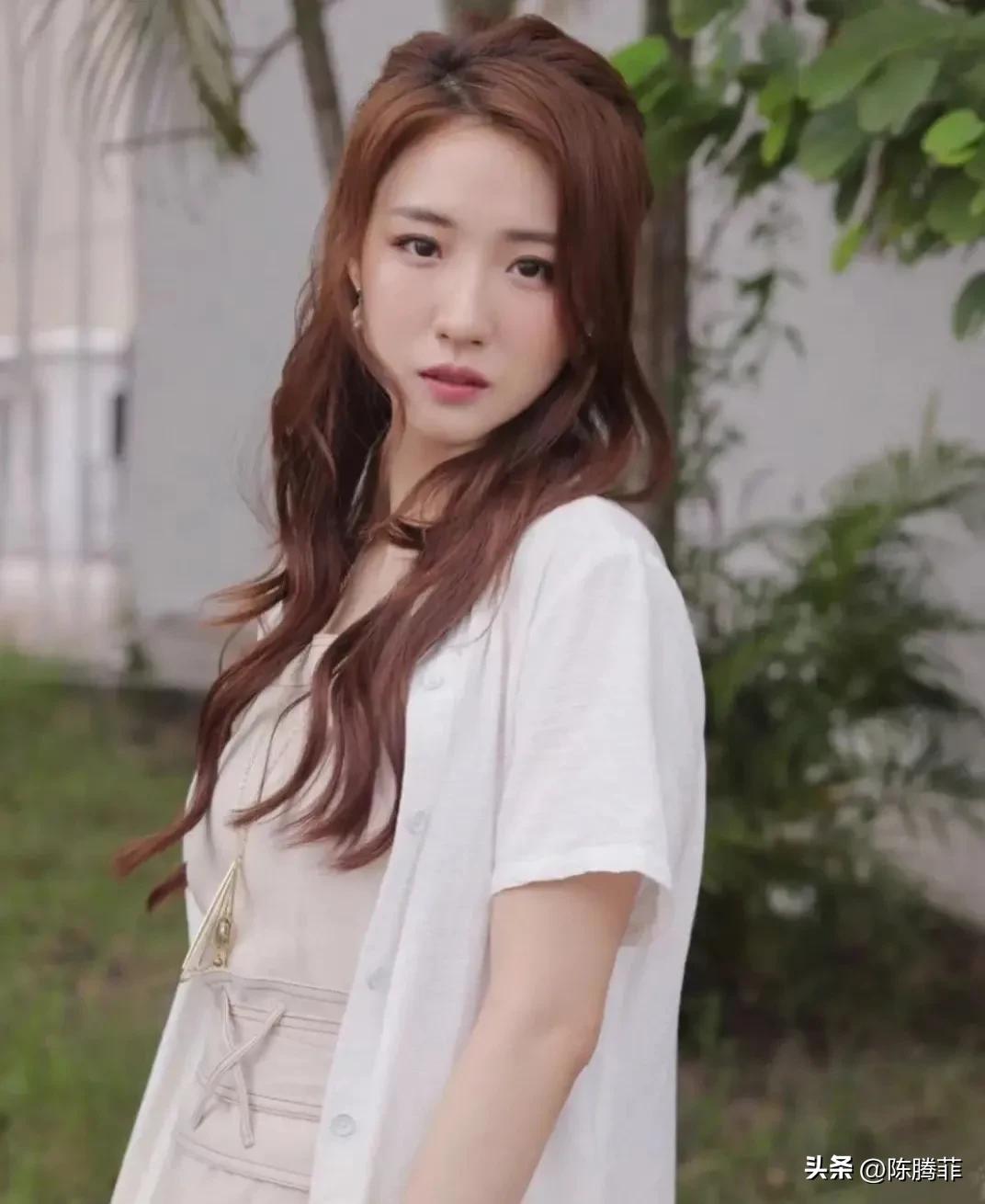 Ju Ziqiao is a glamorous Hong Kong lady - iMedia