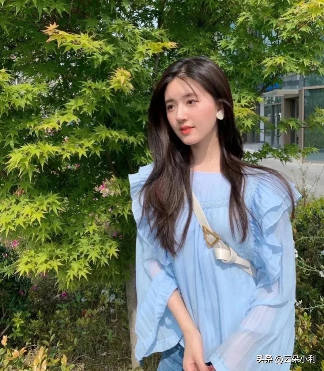 Beautiful pictures of Zhao Lusi as a child - iNEWS