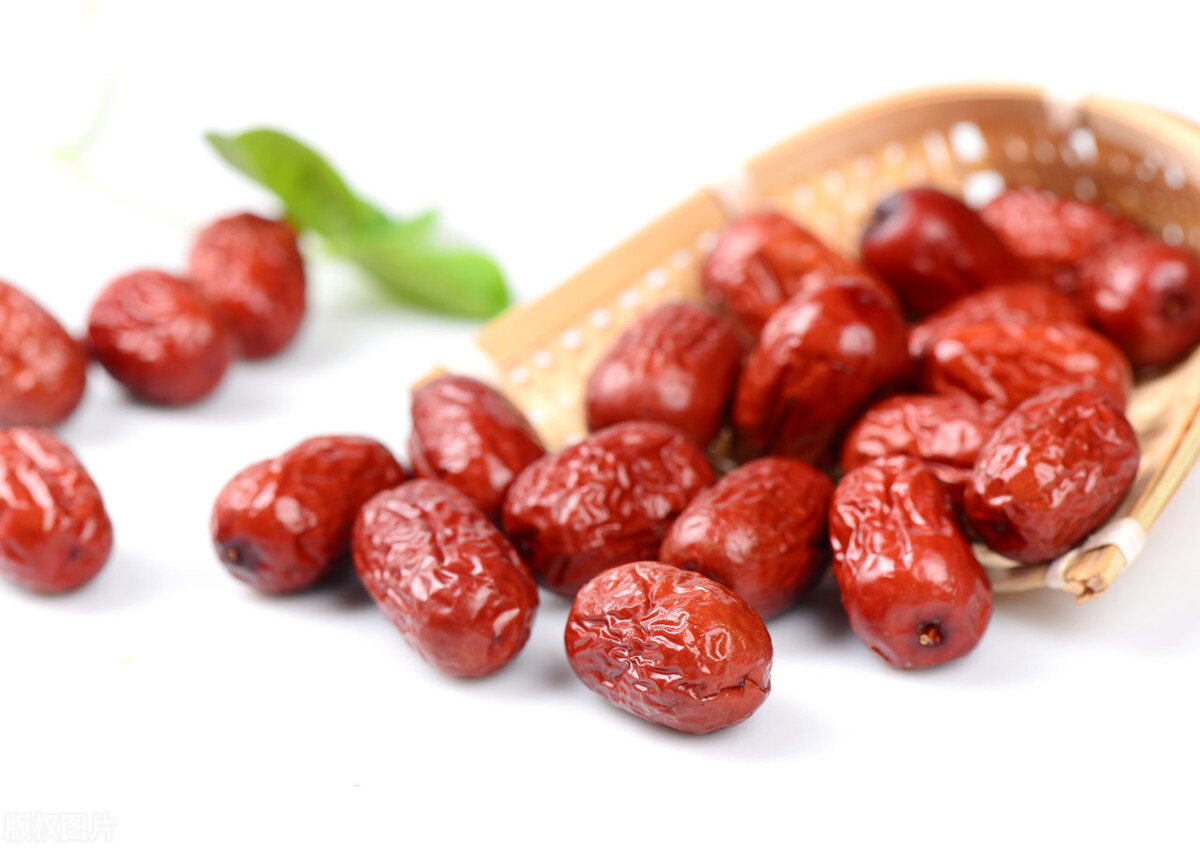 In spring, remind women: eat less red dates, eat more "two treasures ...
