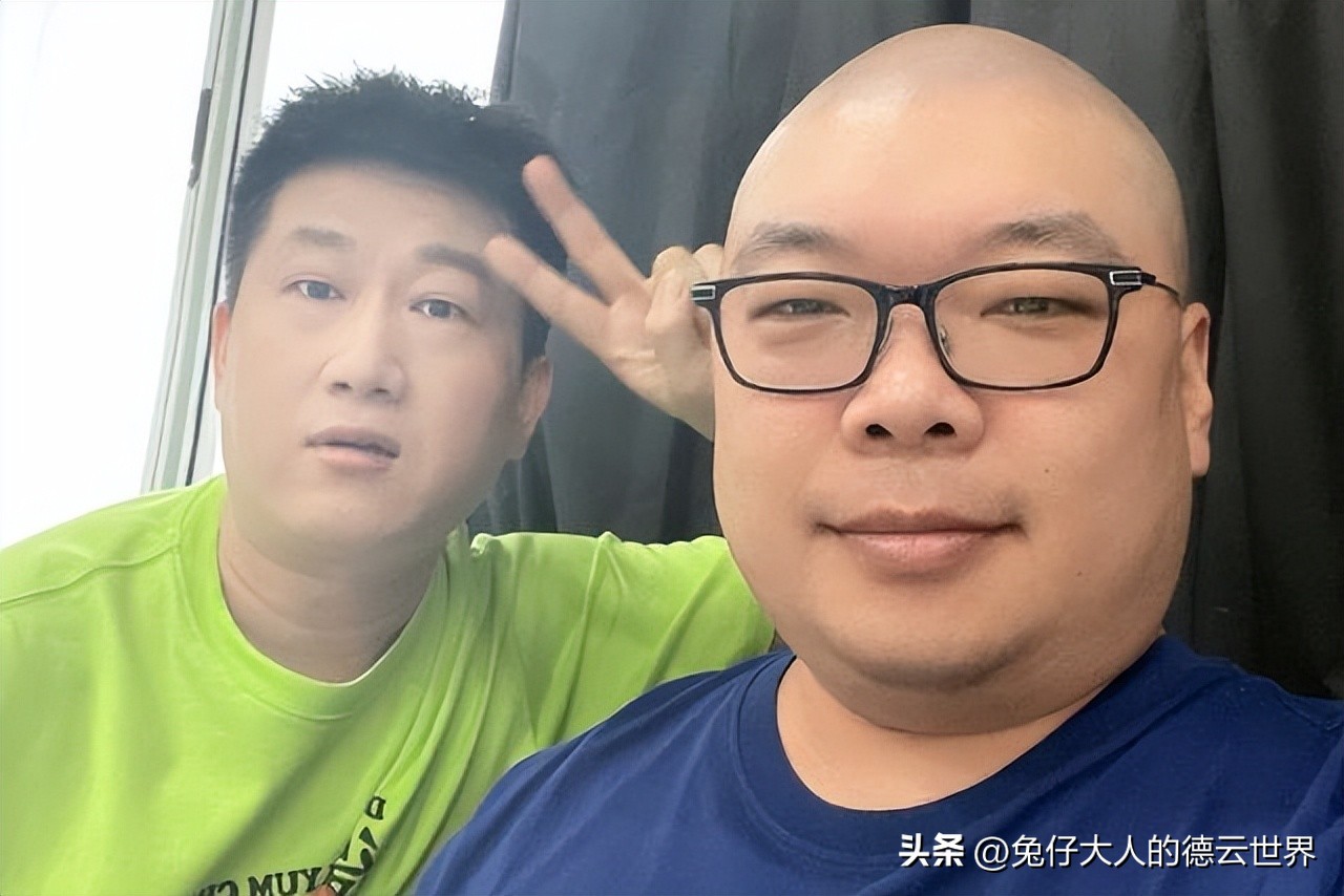 Zhang Helun really knows how to play, the doll with his own head in the ...