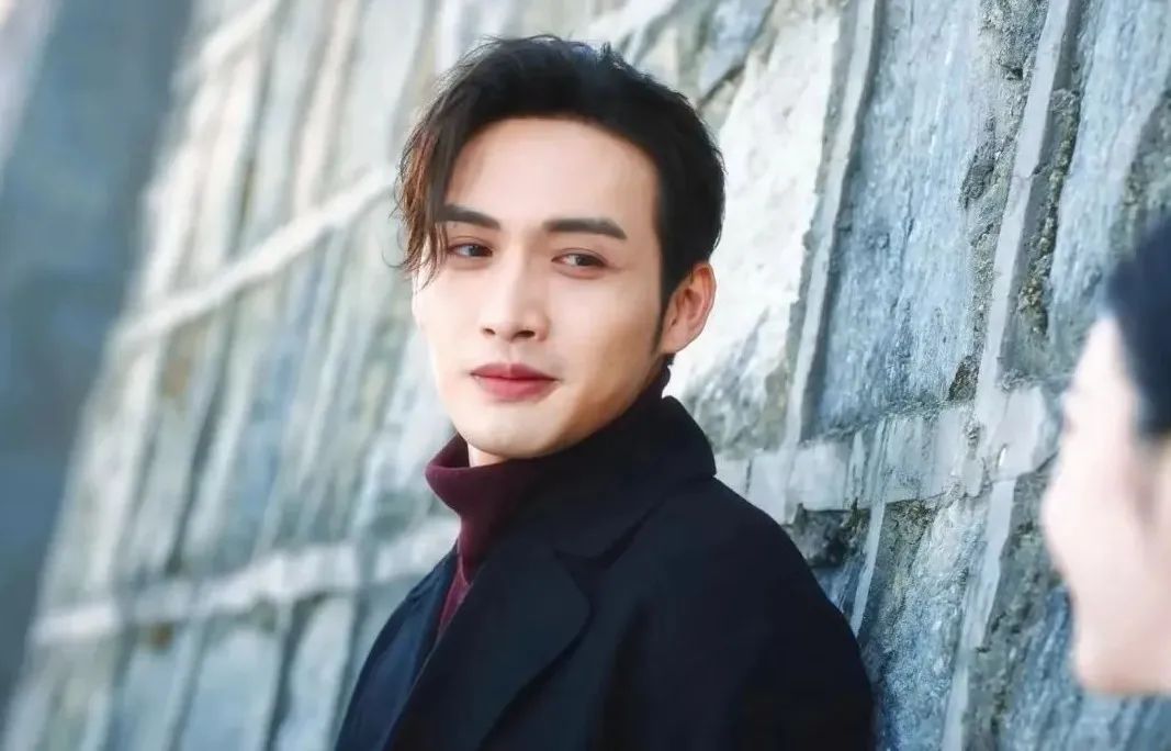 "Yang Yang, Zhao Lusi, the official announcement!" - iNEWS