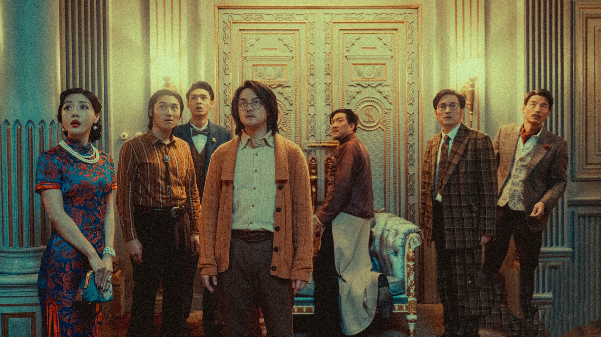 How good is the official complaint of "Famous"?The actors and the ...