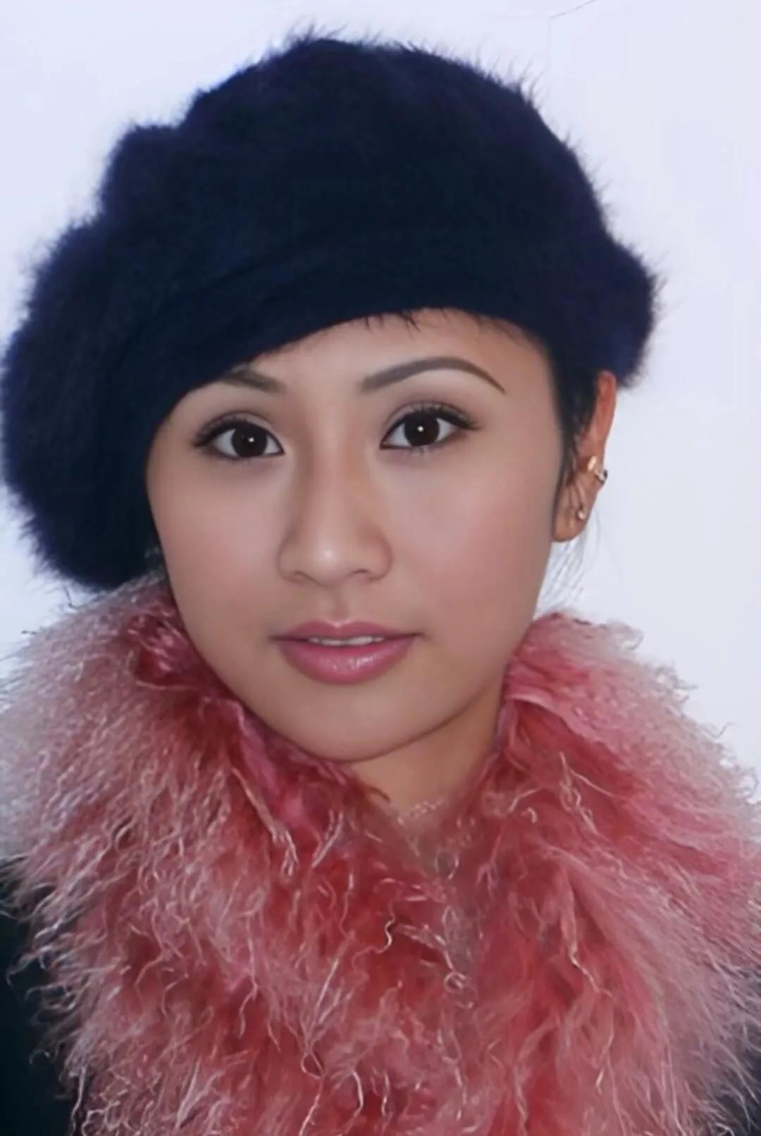 Zhong Shuhui nostalgic photo 1 - iMedia