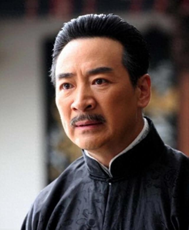 Li Ting: Married to Kou Zhenhai, who is 21 years older, and gave birth ...