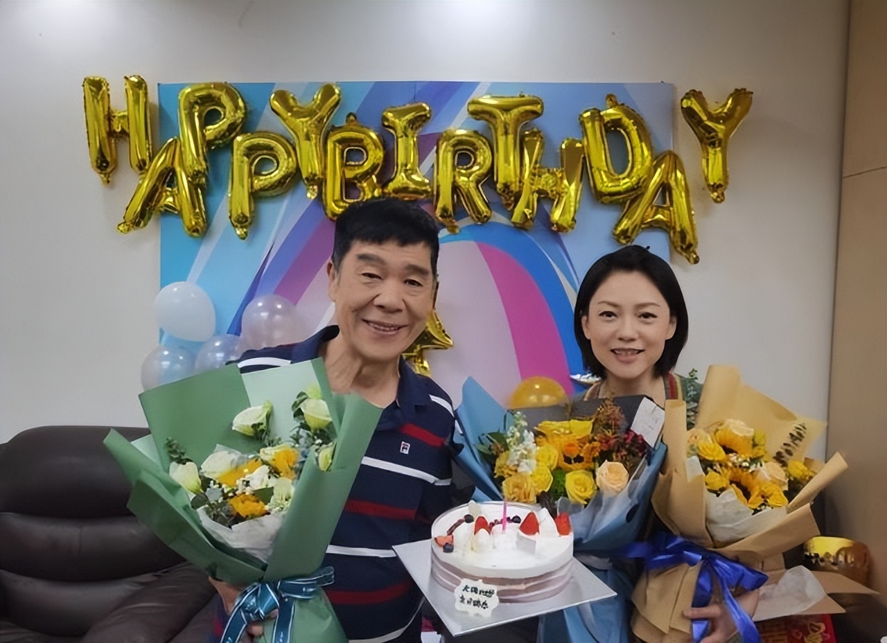 "Model couple" Su Zhidan and Ding Ling in "Migrant Wives Local Husbands ...