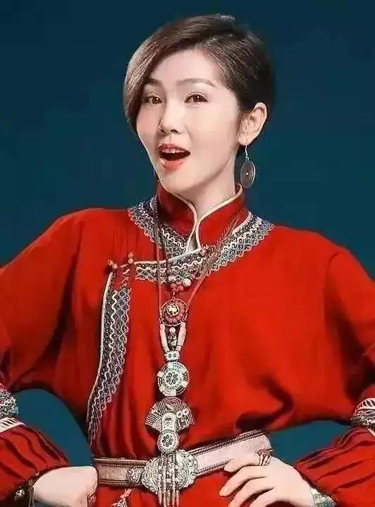 "Mainland Zhang Huimei" Su Leya's new song "Lhasa Night Rain" played ...