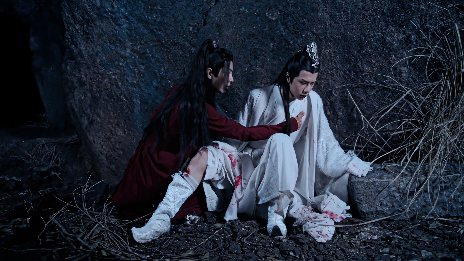 Talking about Wei Wuxian's crying scene, in a desperate situation not ...