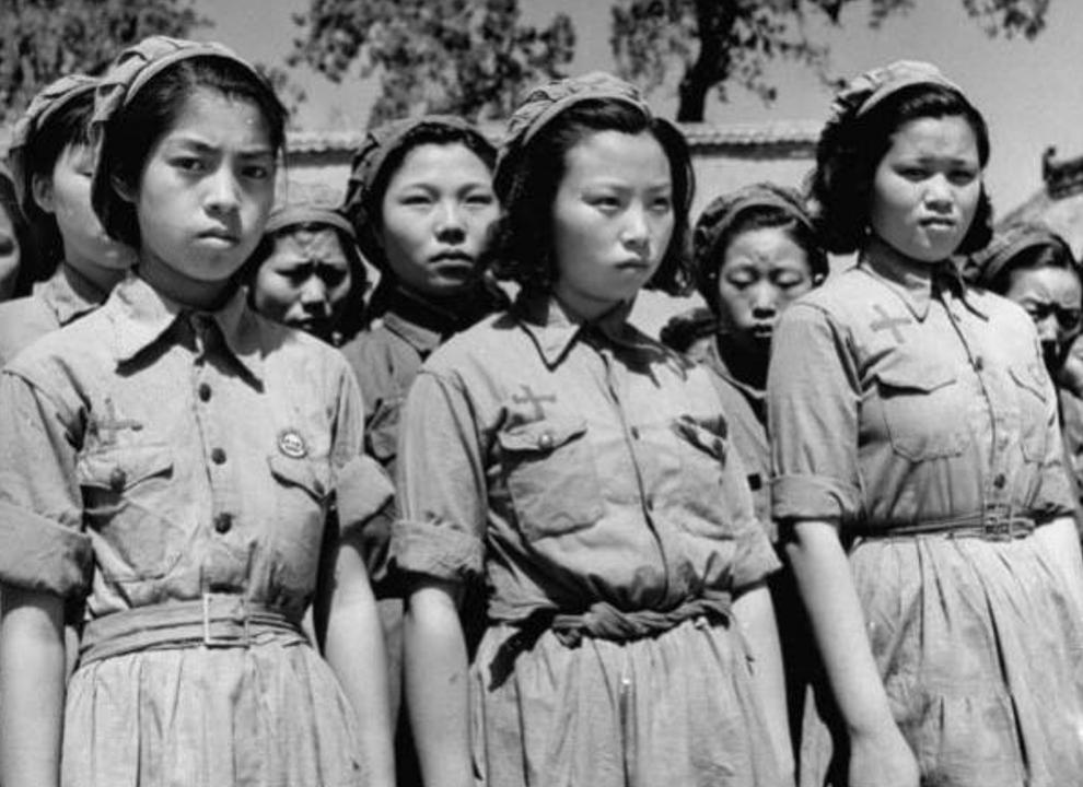 When World War II broke out, why did Japanese female soldiers wear ...