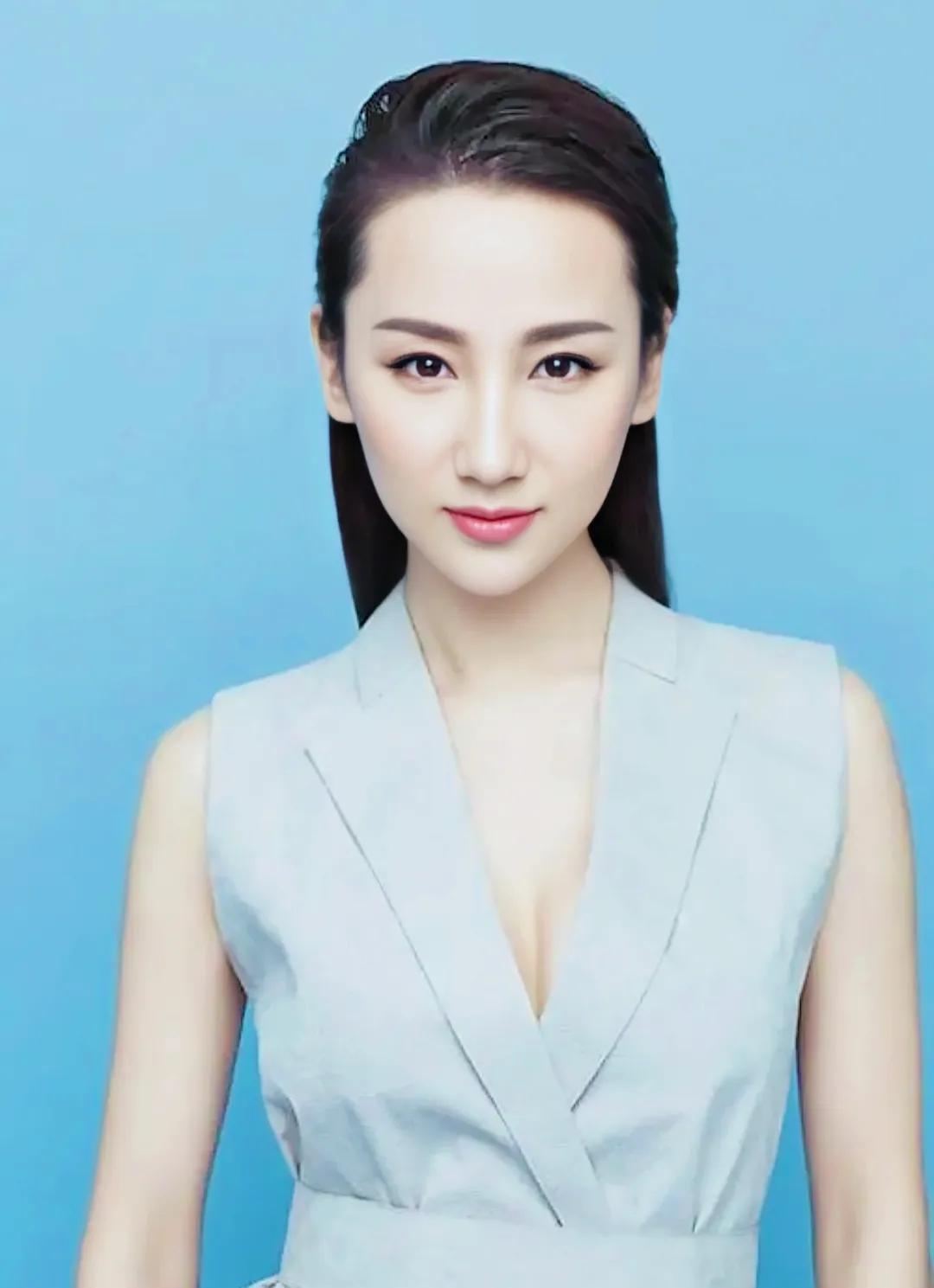 Sexy and charming Gao Yang - iMedia