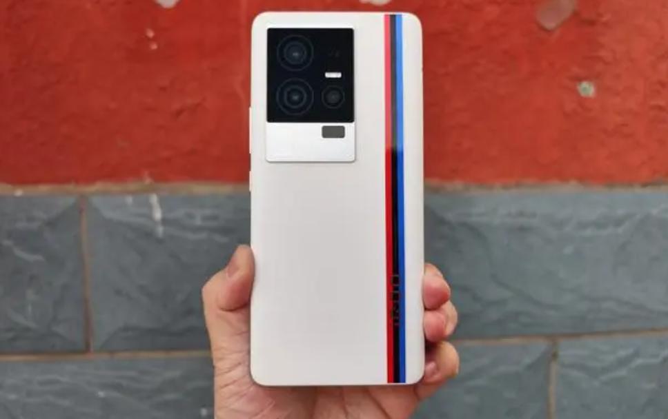 Diving 700, Samsung 2K screen + 144Hz + LTPO, Snapdragon 8Gen2 flagship ...