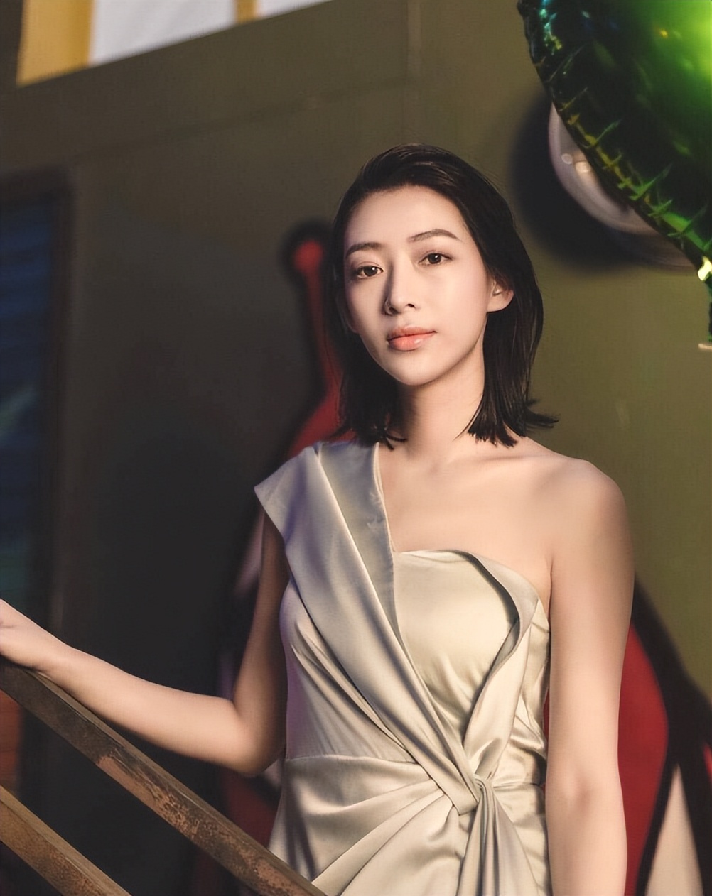 Wen Ya has settled in the United States, and her life is too rich now ...