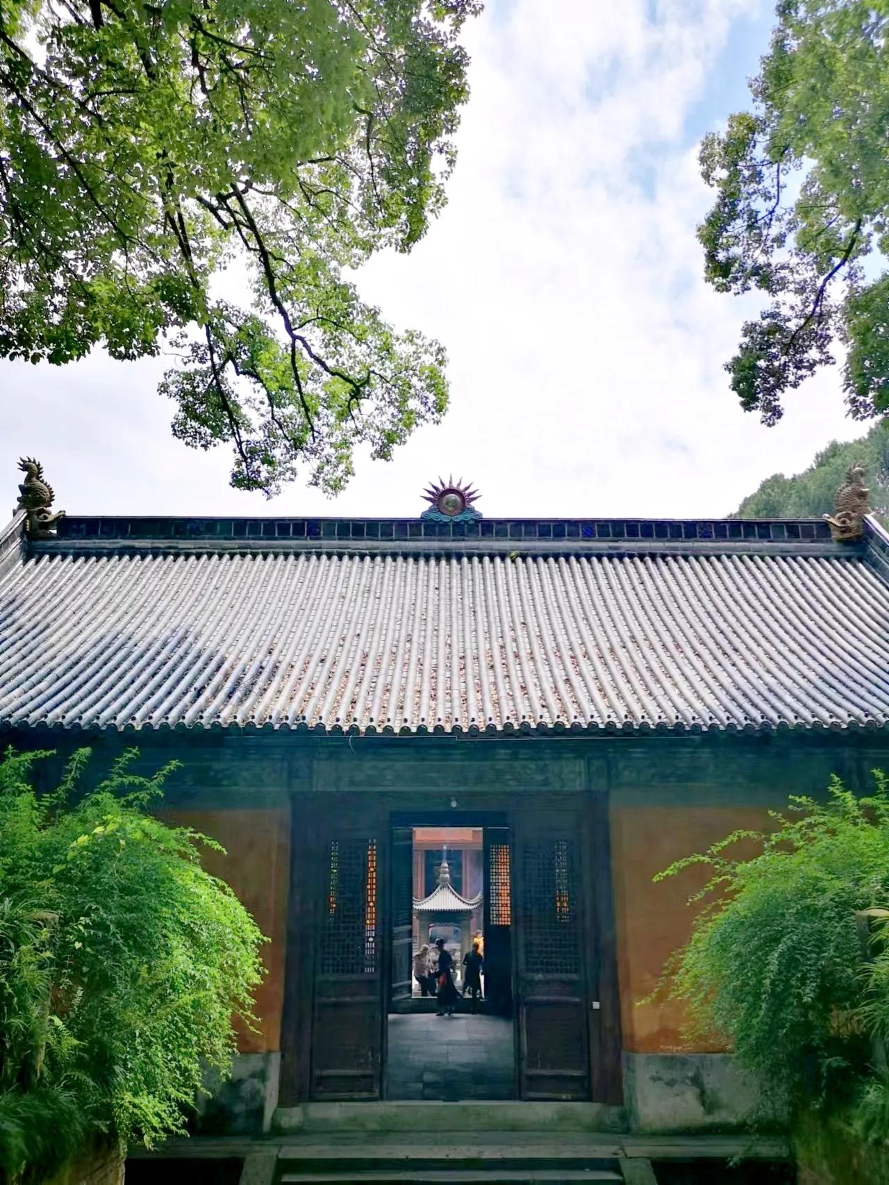 Tiantai Guoqing Temple - iNEWS