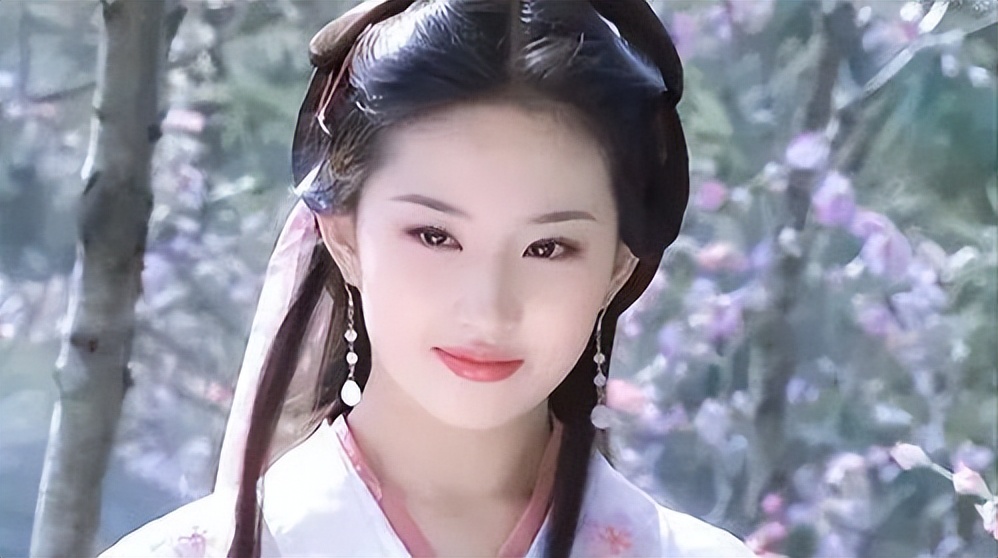 When asked who Liu Yifei and Tang Yan had more acting skills, Yu Zheng ...