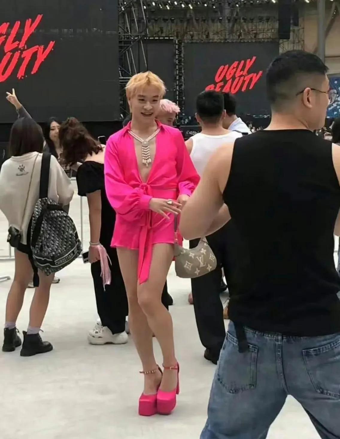 Jolin Tsai's true love male fans are so crazy. Is it really okay to go ...