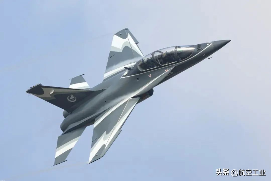 The 17-year-old "Falcon" is flying to a wider sky - iNEWS