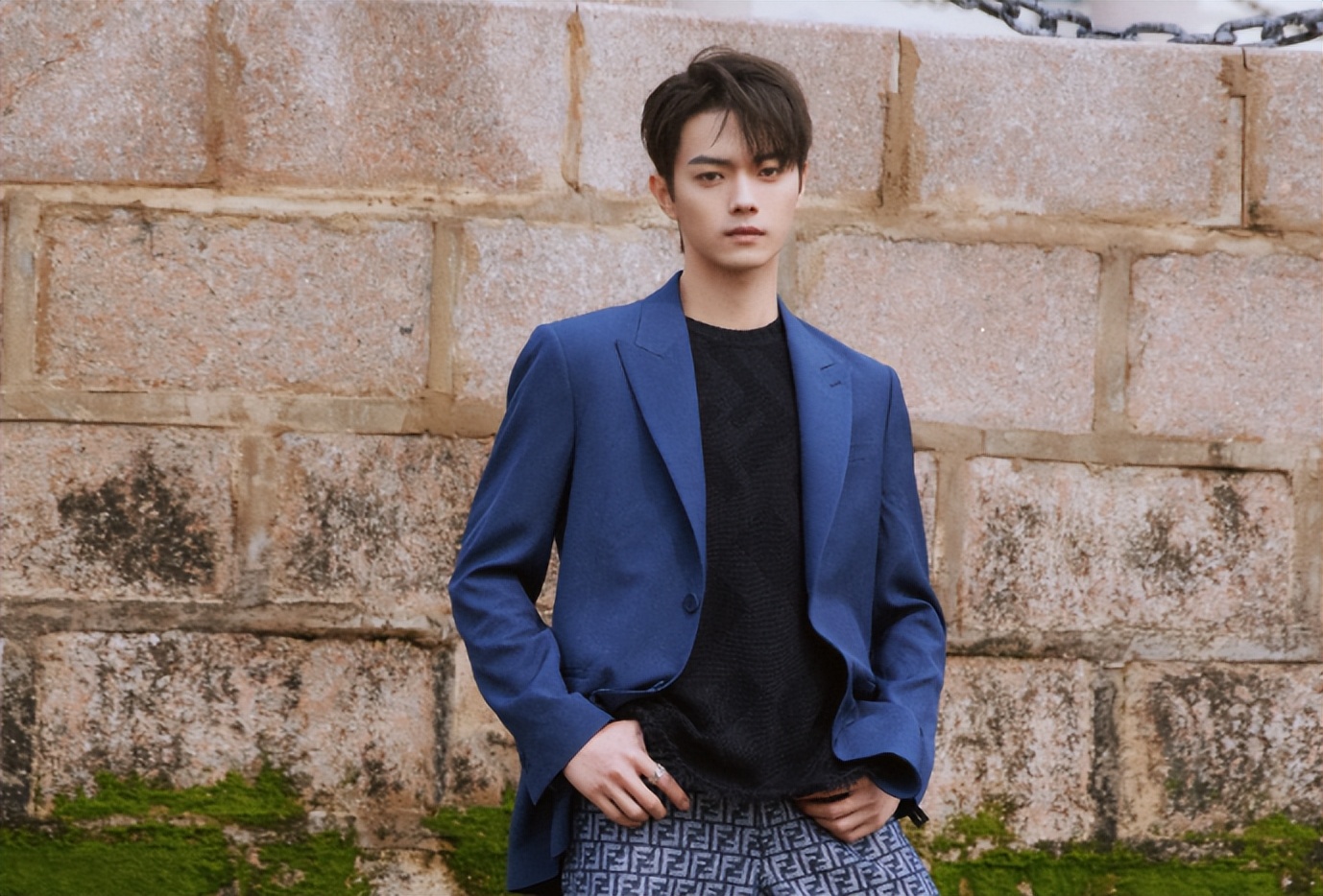 Yang Zi looks the same in "The Story of Huan Huan" and "Long Time Love ...