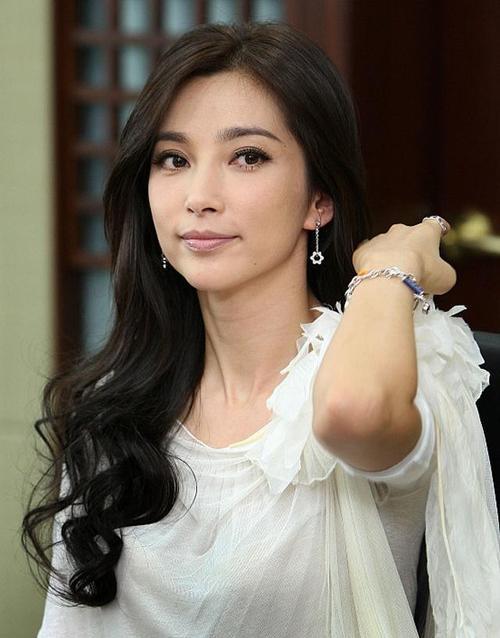 "Successor of Zhao Benshan" Tang Jianjun: After becoming famous, he refused to abandon his ...