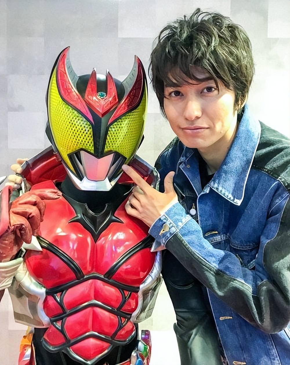 Kamen Rider Gris Character Chronicle: The only real man in the creation ...