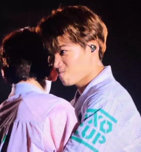 How good is EXO's relationship?I want to hug, I want to be embraced by ...