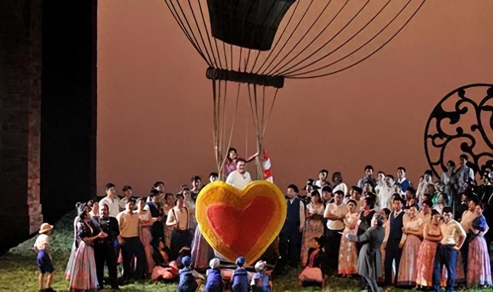 What is the status of Donizetti's comic operas in Italy? What are the ...