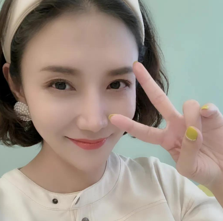 Actor Yang Shuo: A marriage with two children, a promise to his wife ...