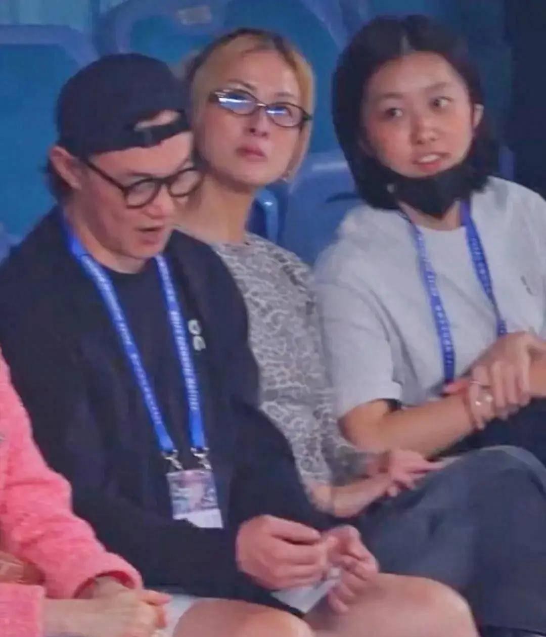 Eason Chan and his family of three watched the game together. 50-year ...
