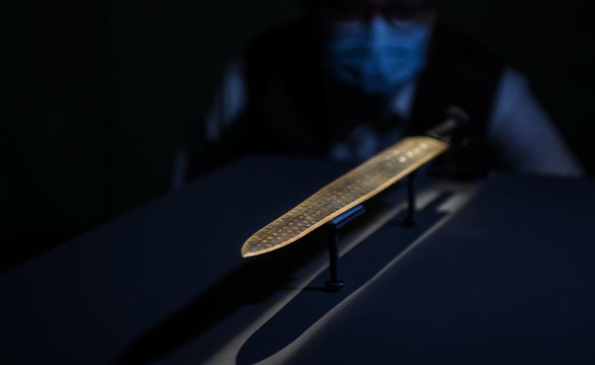 How did King Goujian's sword remain stainless for thousands of years ...