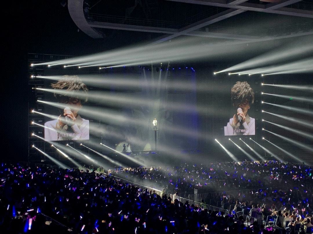 53-year-old Zhou Chuanxiong became popular again, and his strength beat ...