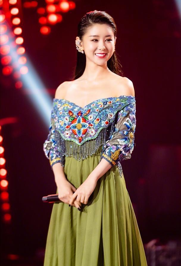 Mingyang Entertainment - Beauty Star - Li Xiaomeng - iNEWS