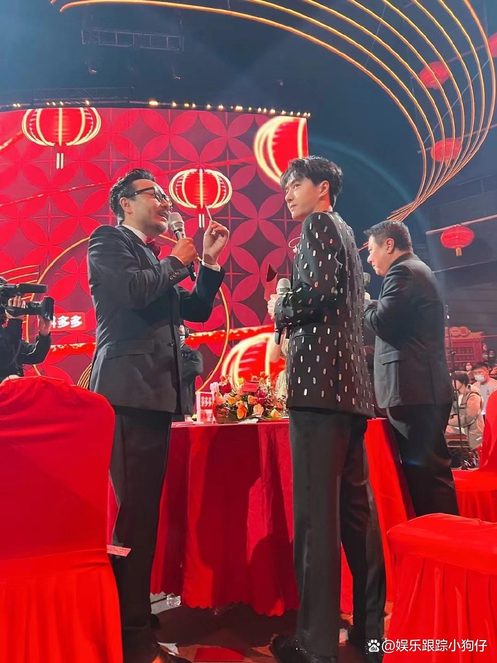 Wang Yibo [unnamed] was questioned about lip-syncing, Yang Pei'an ...