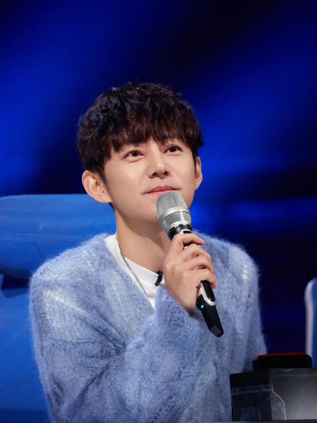 He Jiong hosts, Li Yuchun sits in charge! Mango's new sound is ...