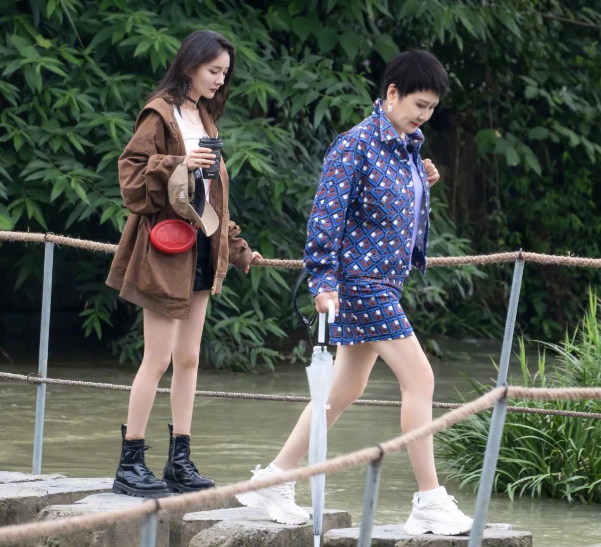 Zhang Kaili in "Flowers and Teenagers" is as good as Yang Mi, Zhao Jinmai - iNEWS