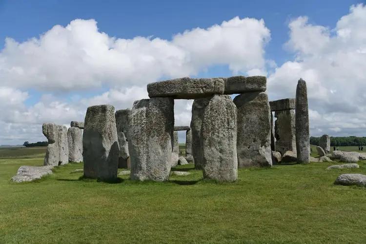 Field investigation of megalithic culture in ancient Britain, - iNEWS