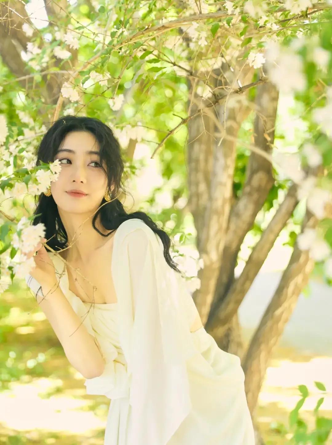 Celebrity Pretty Lady: Qi Yandi! - iMedia