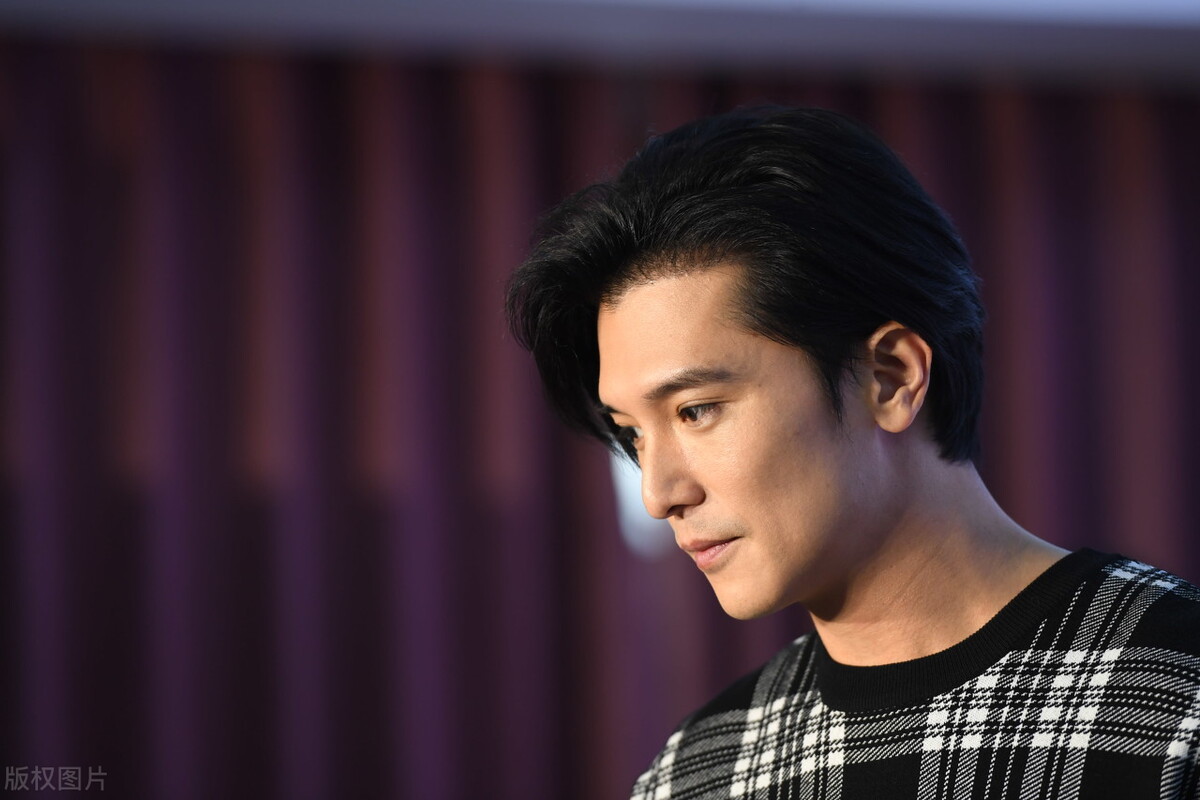 How wonderful is Qiu Ze?He has been touched by the female stars he has ...