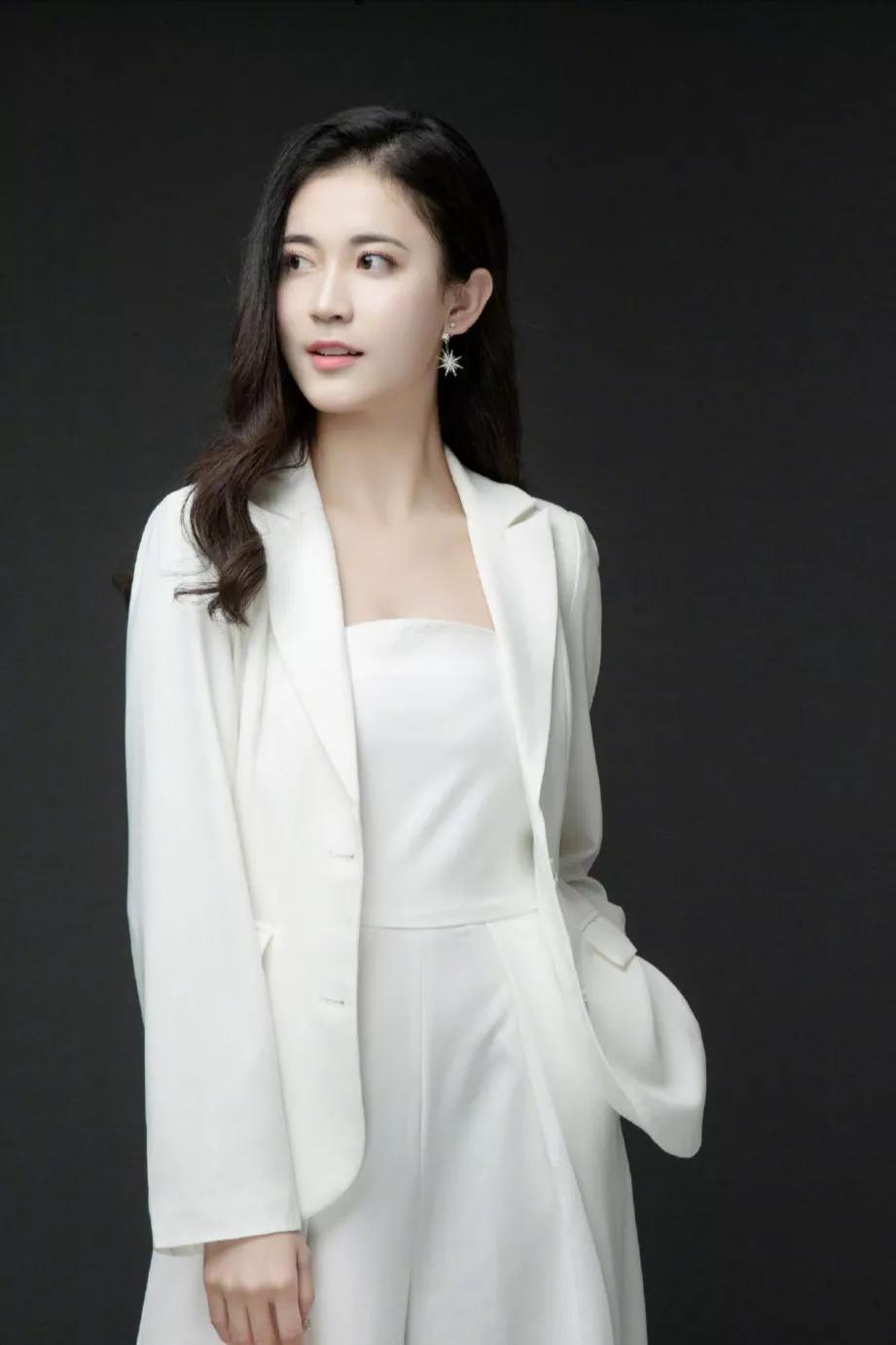 What kind of intelligence might the female spy stars serving the CIA ...