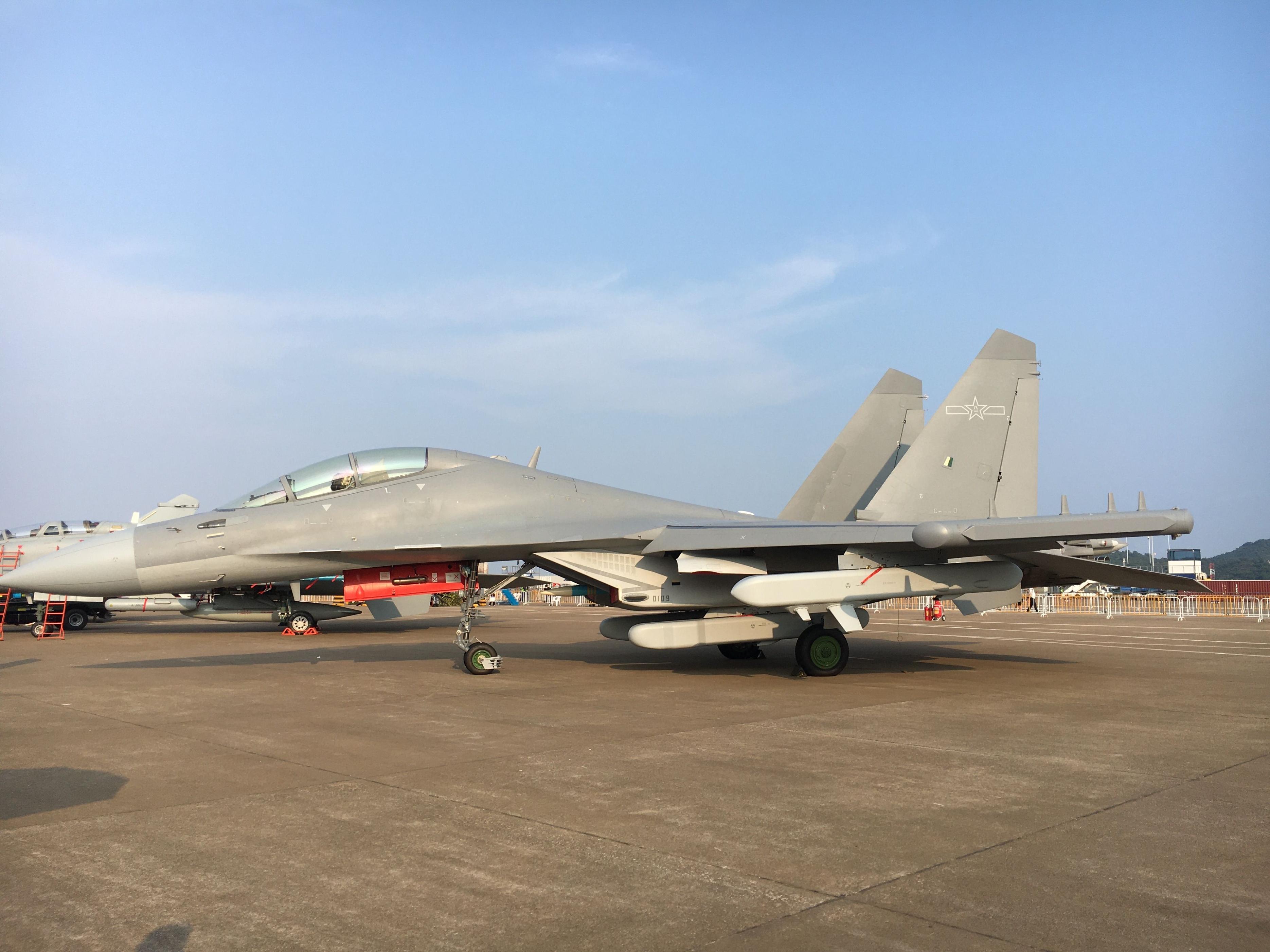 China's ace weapon J-16D, the first electronic warfare fighter, known ...